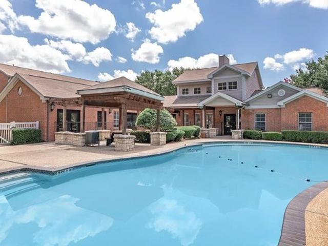 4266 Duck Creek Dr, Garland, TX 75043