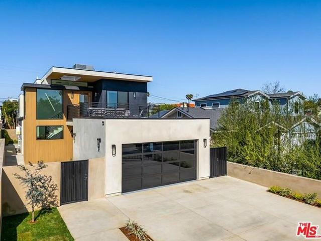 4266 Grand View Blvd, Los Angeles, CA 90066