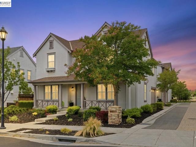 4266 Sunset View Dr