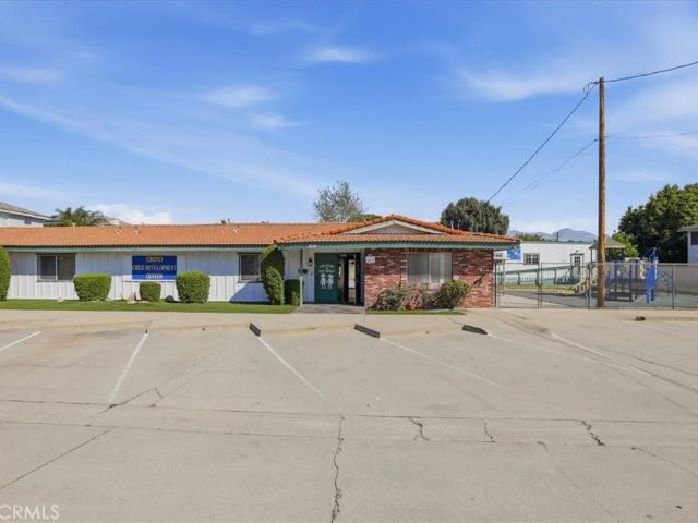 4266 Walnut