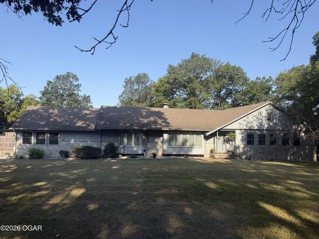 4267 County Lane 122, Carthage, MO 64836