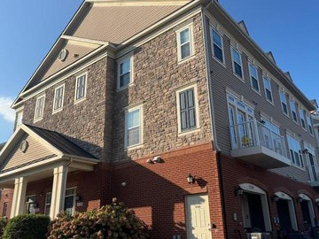42608 Capitol View Ter, Broadlands, VA 20148