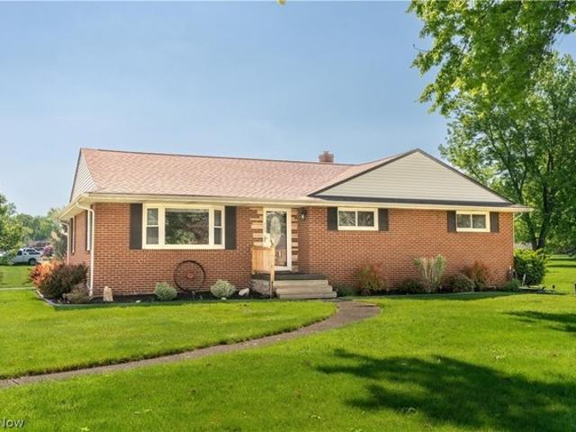 4260 Broadway Ave NE, Louisville, OH 44641