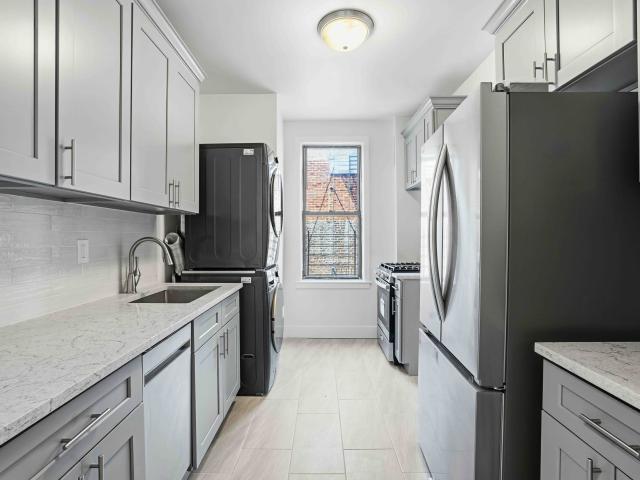 4260 Broadway 608
