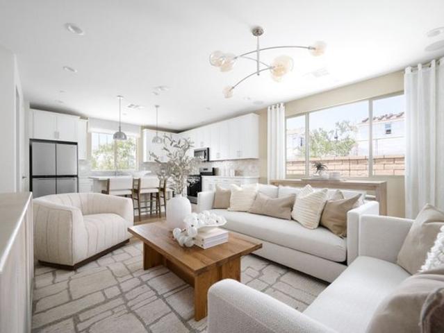 4260 S Malagon Privado, Ontario, CA 91761