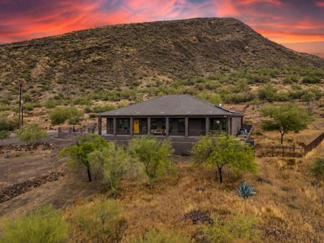 42610 N 22nd St, New River, AZ 85087