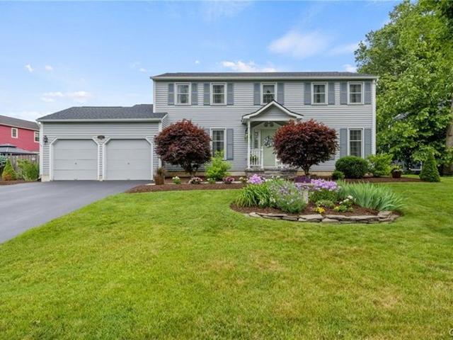 4261 Montezuma Crse, Liverpool, NY 13090