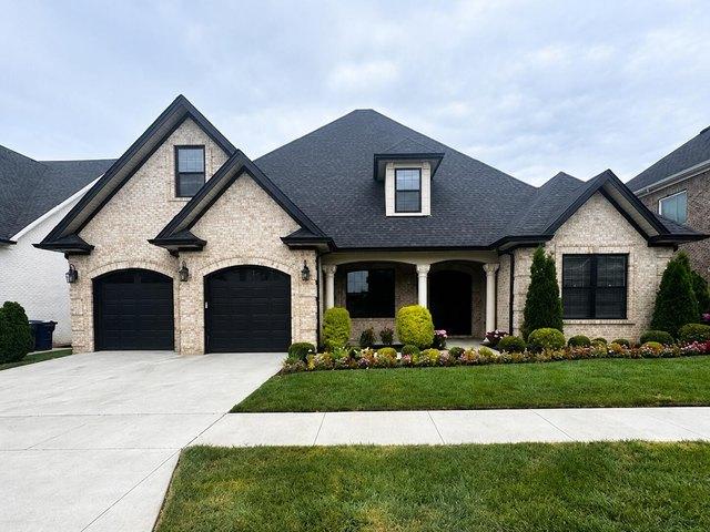 4261 Captains Ct, Lexington, KY 40513