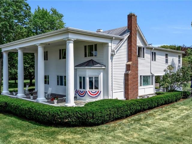 4261 Lake Shore Road
