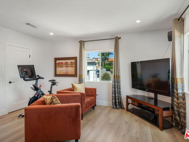 4261 Palmero Blvd, Los Angeles, CA 90008 | MLS #26828