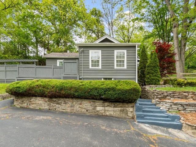 4261 Walton Creek Rd, Columbia Township, OH 45243