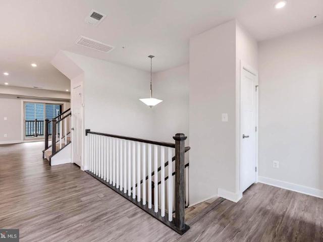 42621 Burbank Terrace