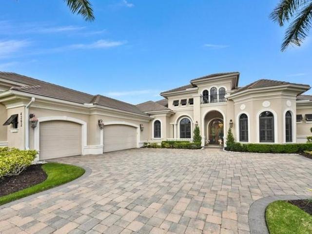 4262 Deephaven Ln, Naples, FL 34119