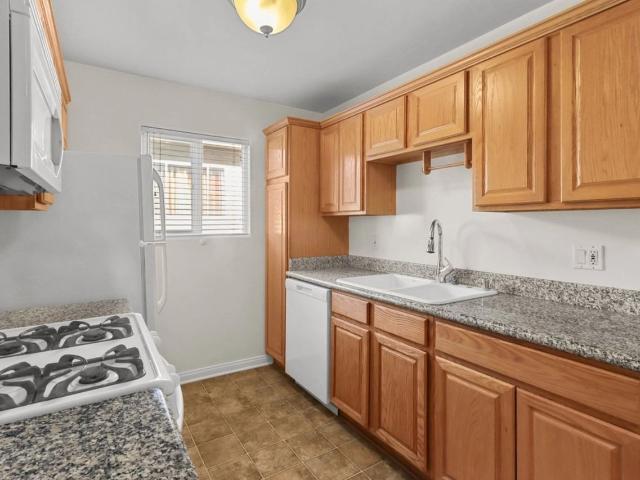 4262 Lindblade Drive, 1 Bedroom Apartment for Rent at 4262 Lindblade Dr, Los Angeles, CA 90066 Marina del Rey