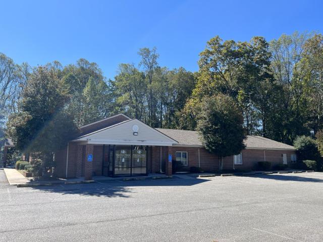 4262 S Amherst Highway