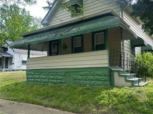 4263 E 163rd St, Cleveland, OH 44128