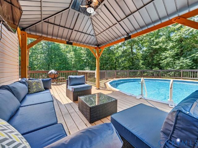 4263 Lockin Road