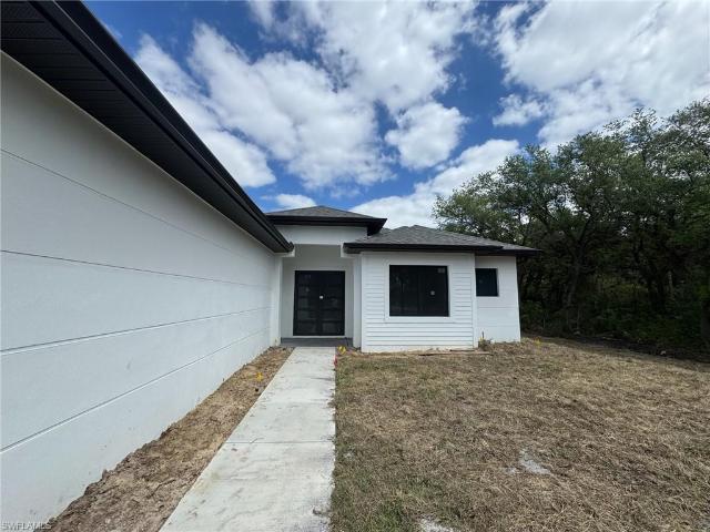 4263 18th Ave SE, Naples, FL 34117 | MLS #226015 | Compass
