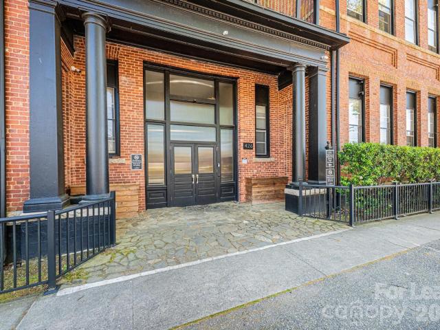426 2nd Avenue SE