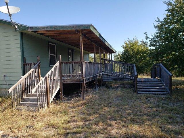 426 Cardinal Dr, Paige, TX 78659