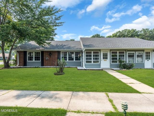 426 Chatham Ct Unit A, Lakewood, NJ 08701