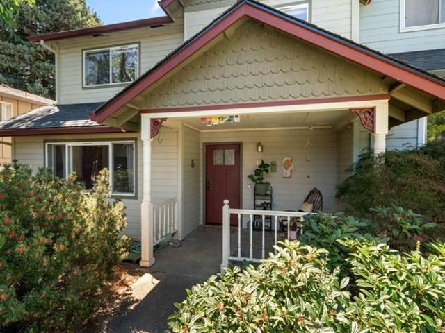426 Chestnut St, Ashland, OR 97520