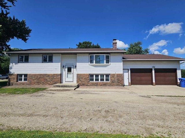 426 Ash St, Fredericksburg, IA 50630