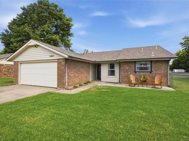 426 Burbank St, Muskogee, OK 74403