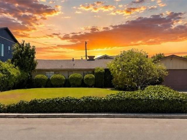 426 El Modena Ave, Newport Beach, CA 92663