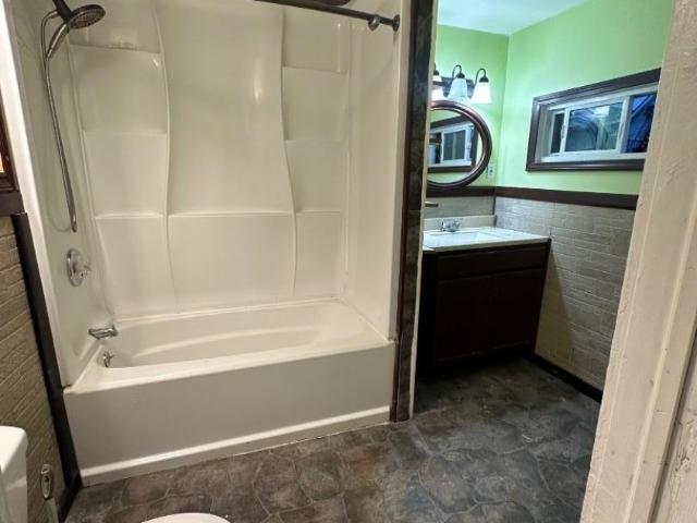 426 Franklin St # 2