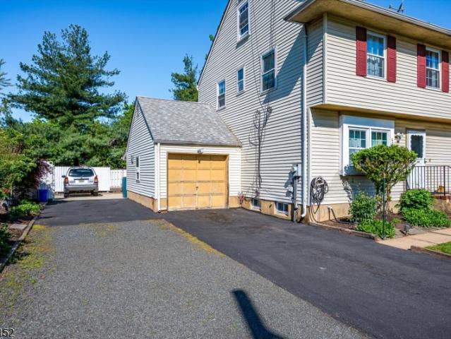 426 Frederick Ave