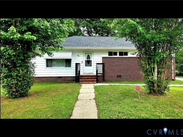 426 Holly Hill Dr, Petersburg, VA 23805