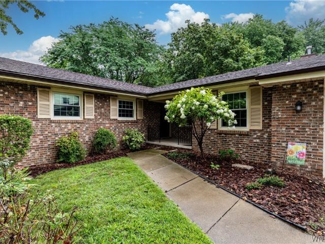 426 Hawthorne Place