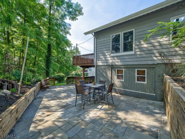 426 Mount Kemble Ave