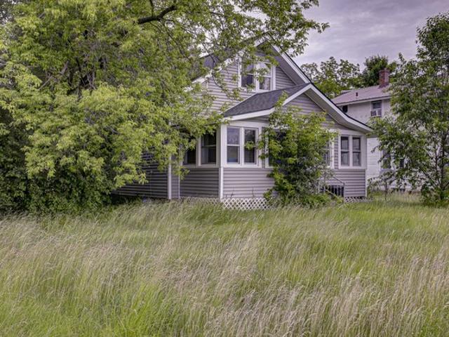 426 Maple Ave, Hawkins, WI 54530