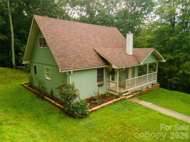 426 Meadowood Lane