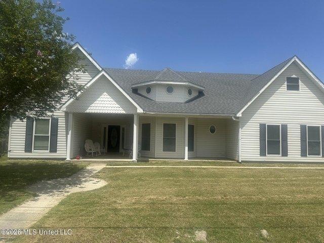 426 Merritt St, Waveland, MS 39576