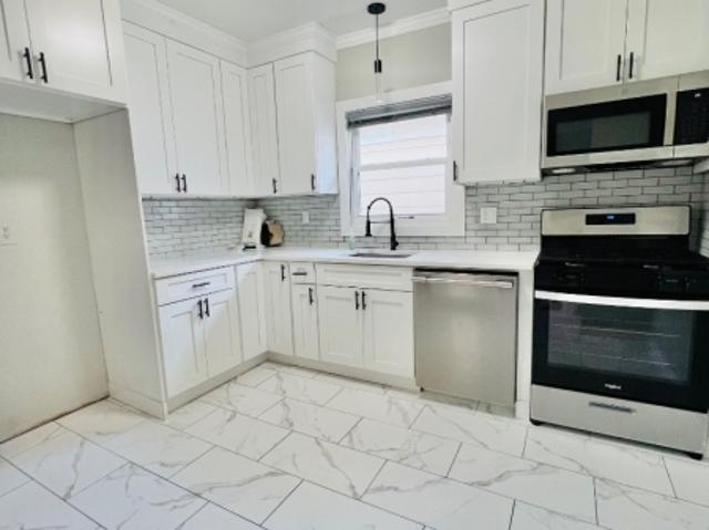 426 Miltonia St