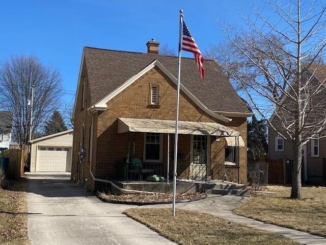 426 N Montgomery St, Port Washington, WI 53074