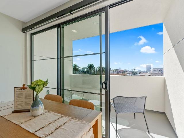 426 North Alexandria Ave 1 Bedroom Apartment for Rent at 426 N Alexandria Ave, Los Angeles, CA 90004 Wilshire Center Koreatown