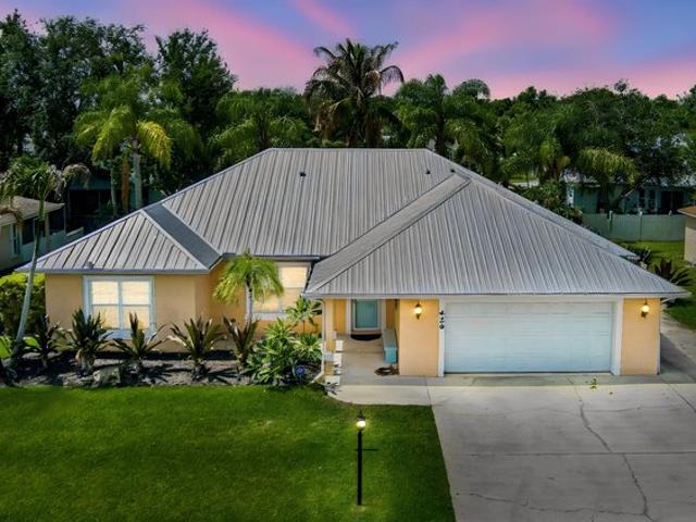 426 NE Vanda Terrado, Jensen Beach, FL 34957