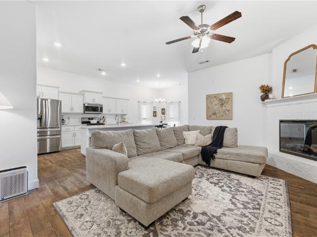 426 NW 59th Avenue