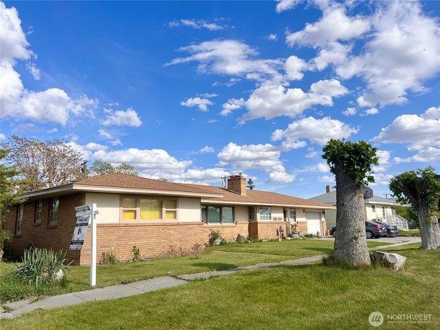 426 S Almira Ave, Connell, WA 99326