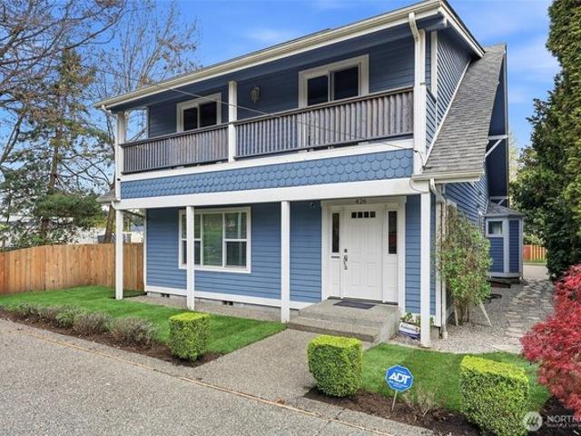 426 Sawyer St SE, Olympia, WA 98501