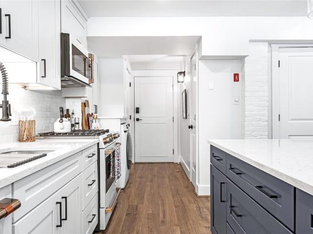 426 Spring Street B103