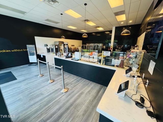 426 Pinnacle Parkway 350