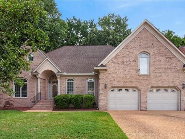 426 Richter Ln, Yorktown, VA 23693