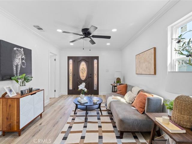 426 W 63rd Pl, Los Angeles, CA 90003 | MLS #DW25269