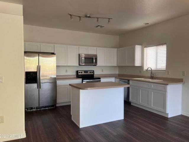 426 W Highlands Dr, Superior, AZ 85173