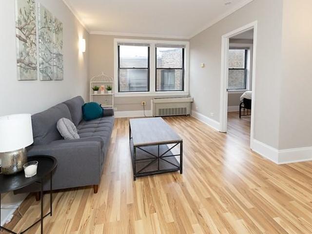 426 W. Surf Studio Apartment for Rent at 426 West Surf Street, Chicago, IL 60657 Lakeview